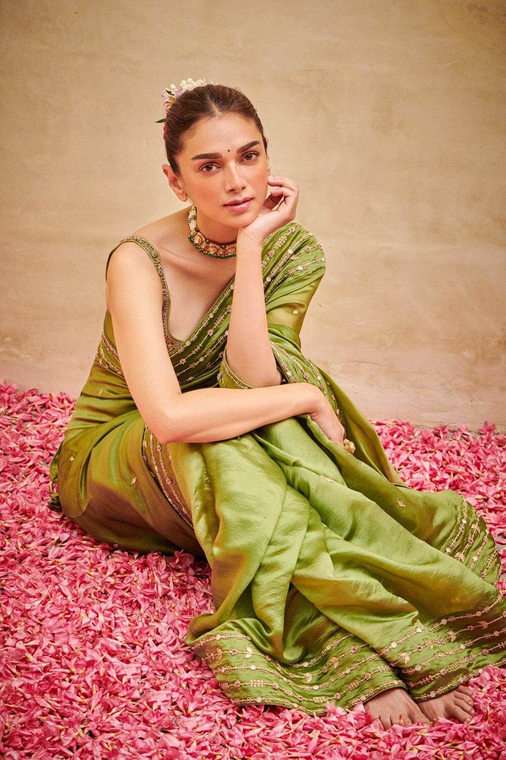 Best Mehendi saree Looks: Explore The Most Stunning Styles!